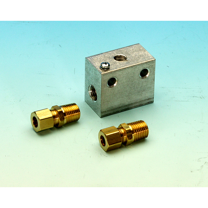 Dakota Digital 5/16" Temp Sender Block: SEN-04-10